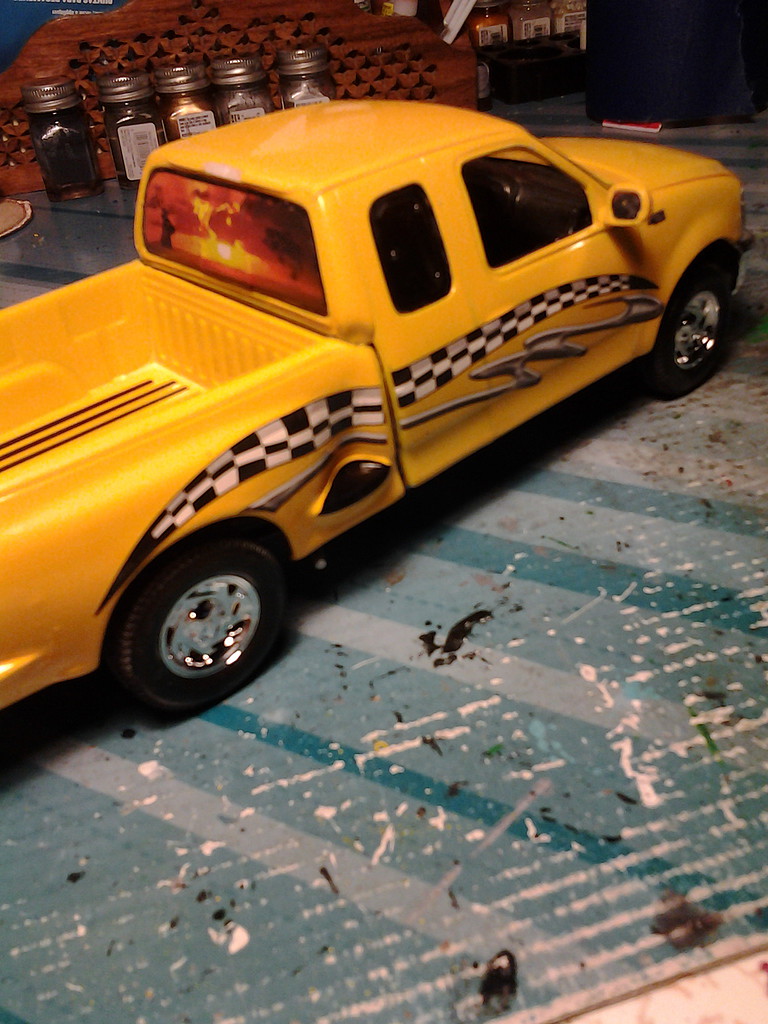 1997 Ford F150 XLT -- Plastic Model Truck Kit -- 1/25 Scale -- #857215 ...