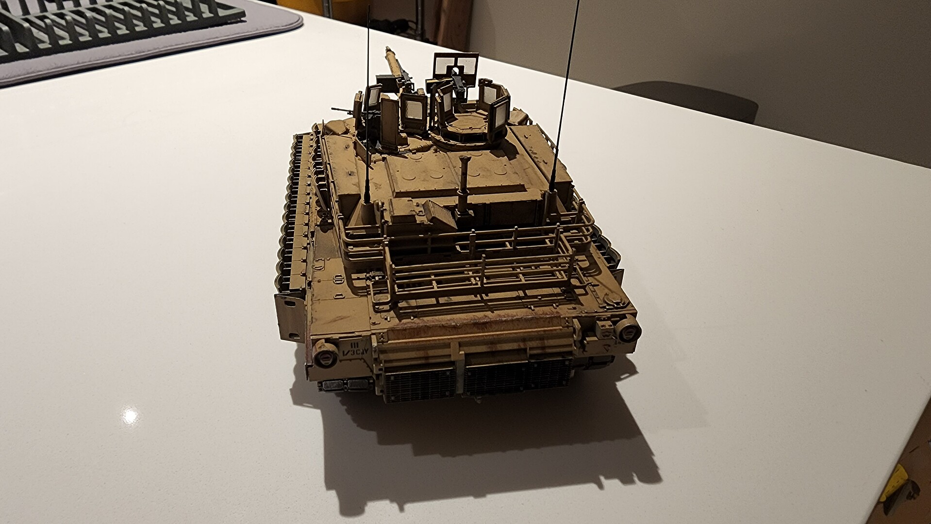 US M1A2 SEP Abrams Tusk II Tank -- Plastic Model Military Vehicle Kit ...