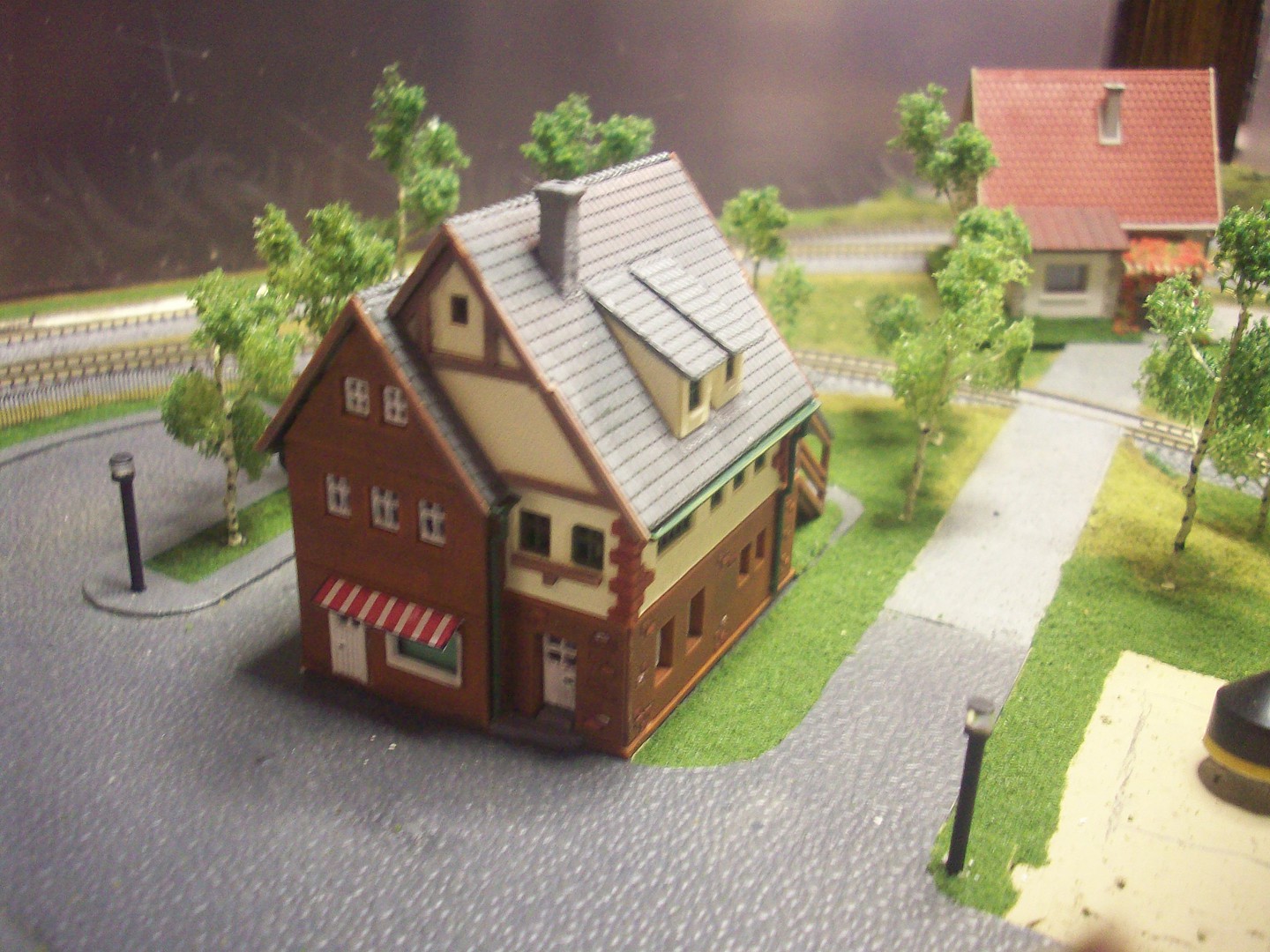 Bakery -- Z Scale Model Railroad Building -- #49546 pictures by johnnnykaye