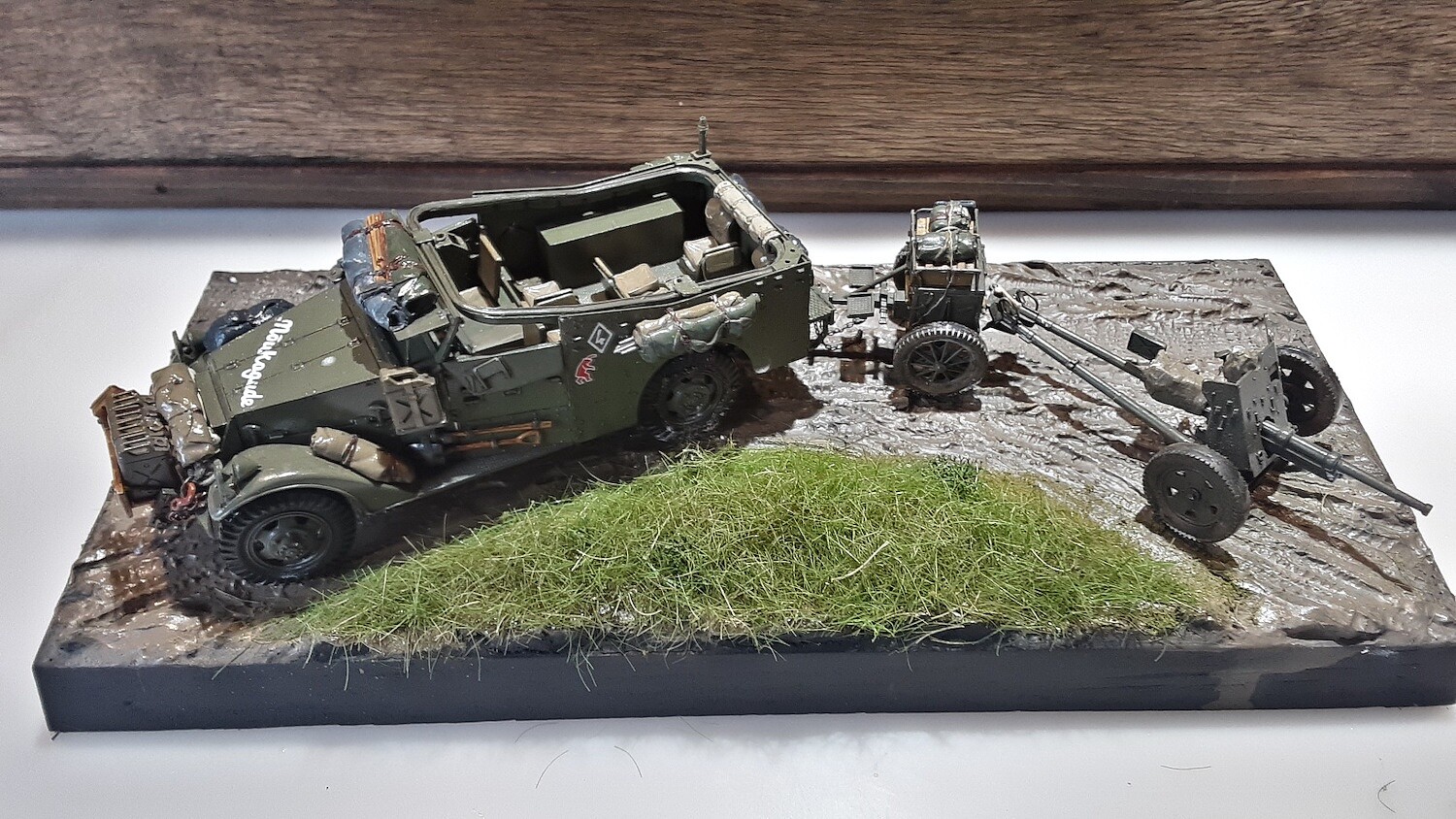 M-3 Armoured Scout Car -- Plastic Model Military Truck Kit -- 1/35 ...