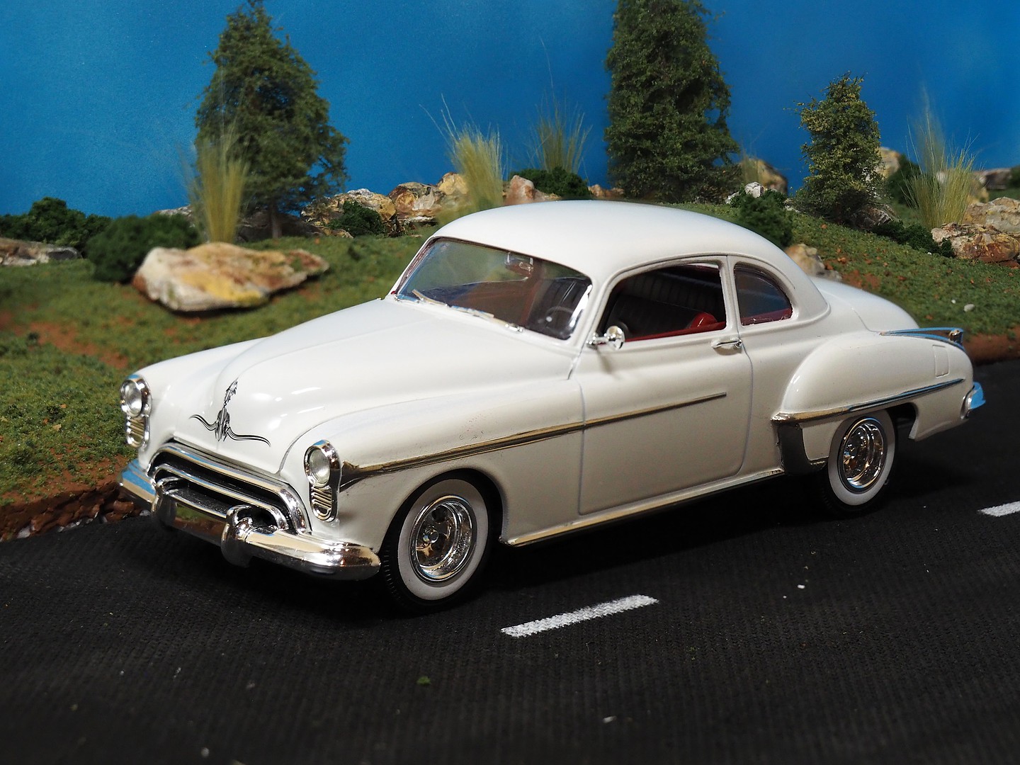 Gallery Pictures Revell-Monogram 1950 Olds Custom Plastic Model Car Kit ...
