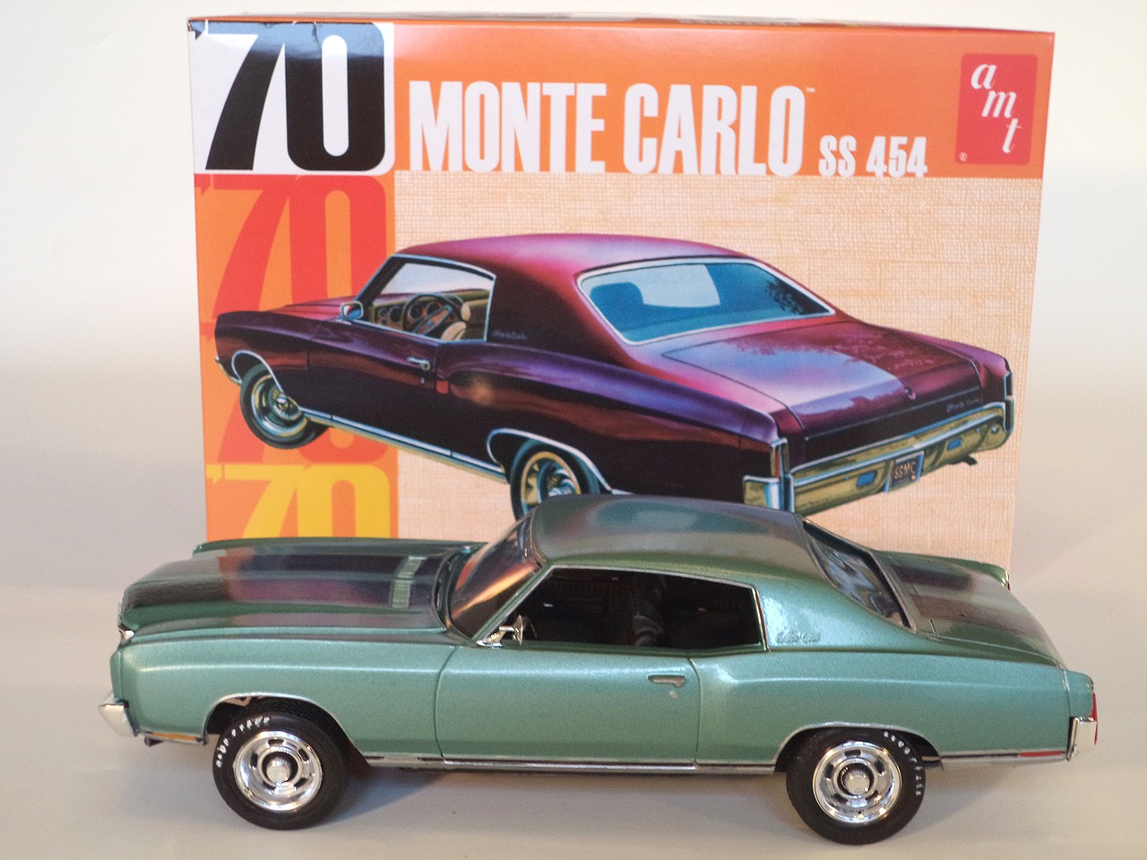1970 Chevy Monte Carlo -- Plastic Model Car Kit -- 1/25 Scale -- #928 ...