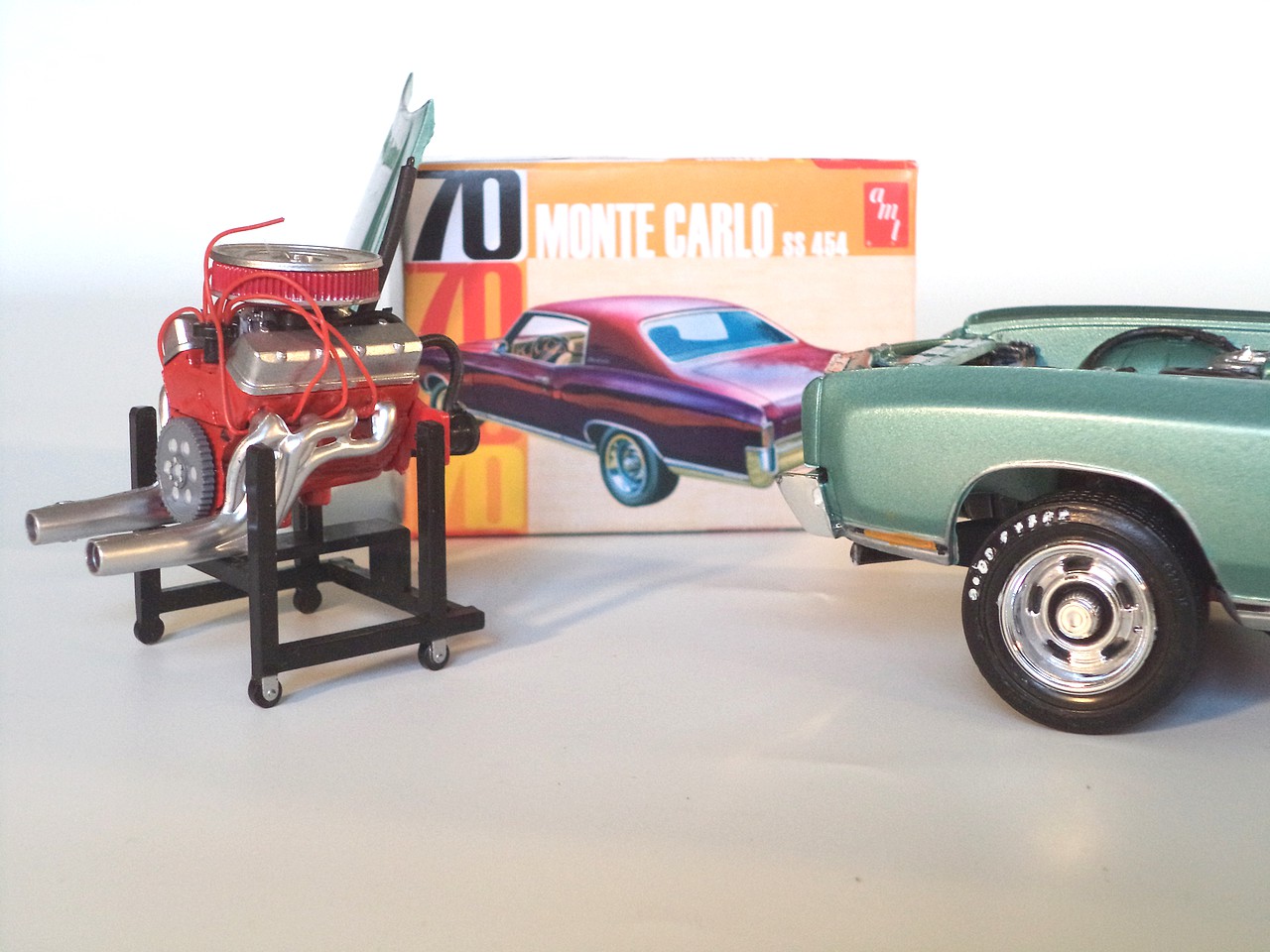 1970 Chevy Monte Carlo -- Plastic Model Car Kit -- 1/25 Scale -- #928 ...