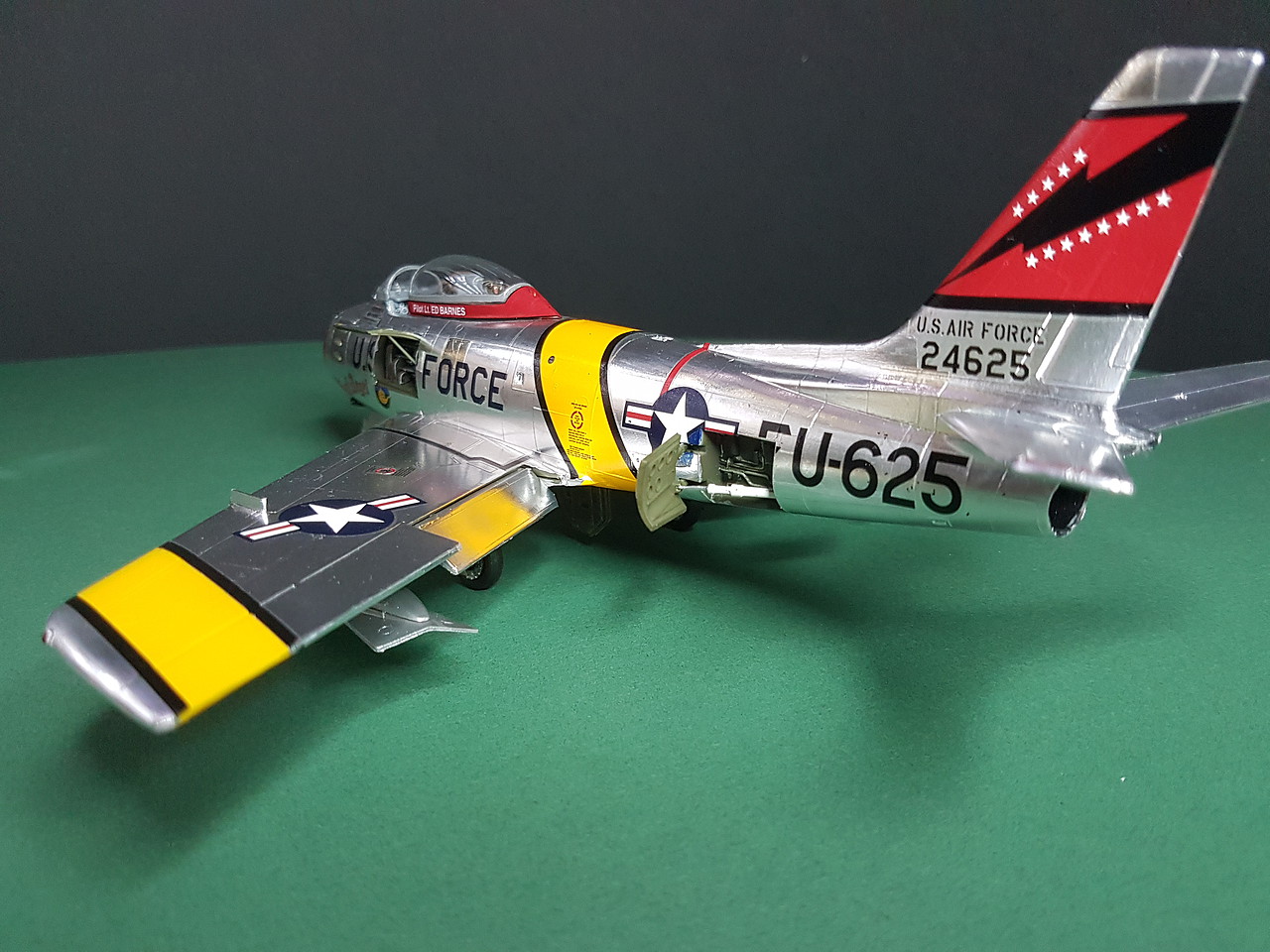 F-86F Sabre Jet -- Plastic Model Airplane Kit -- 1/48 Scale -- #855319 ...