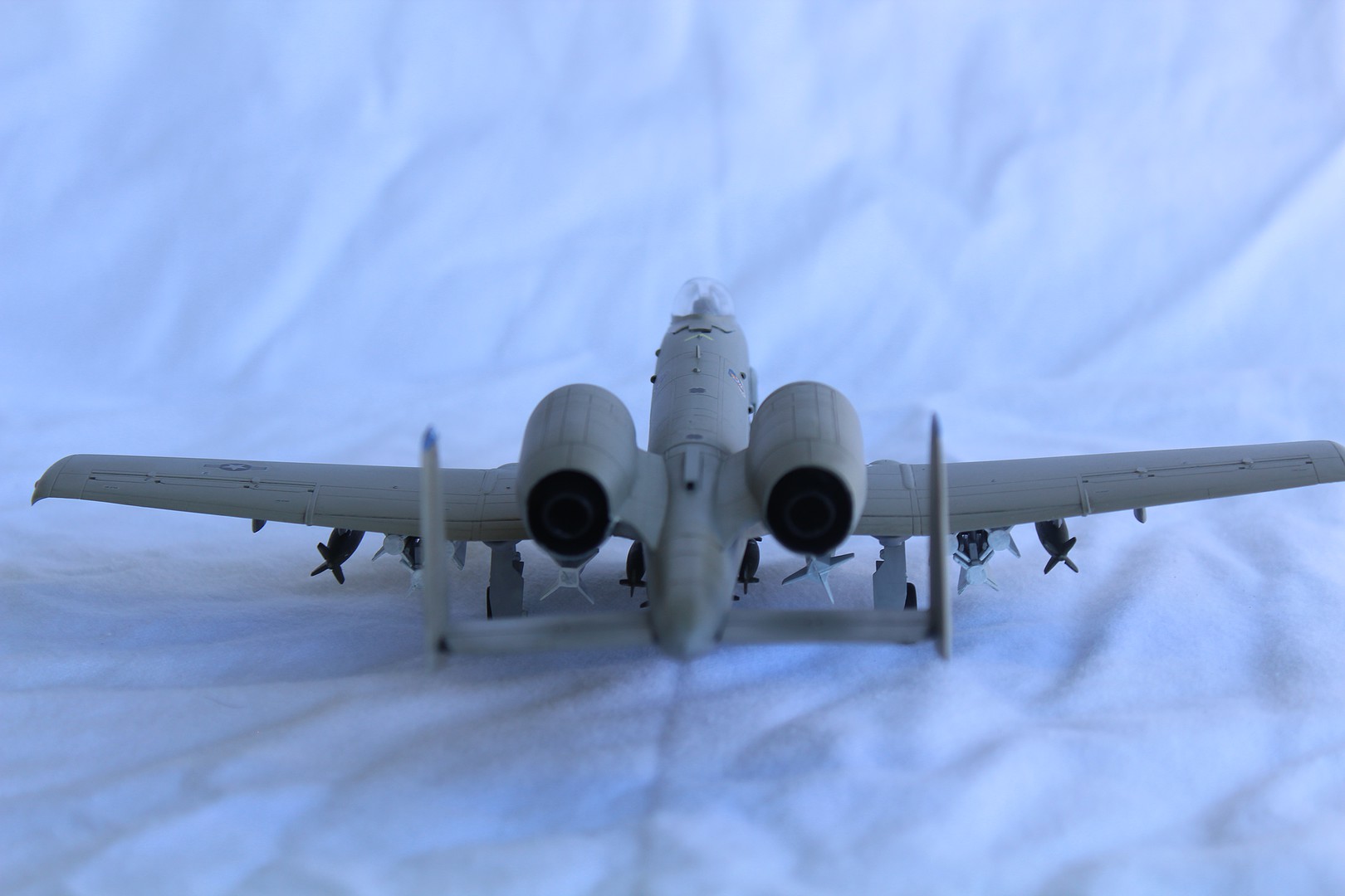 A-10A Plane Operation Iraqi Freedom -- Plastic Model Airplane Kit -- 1/ ...