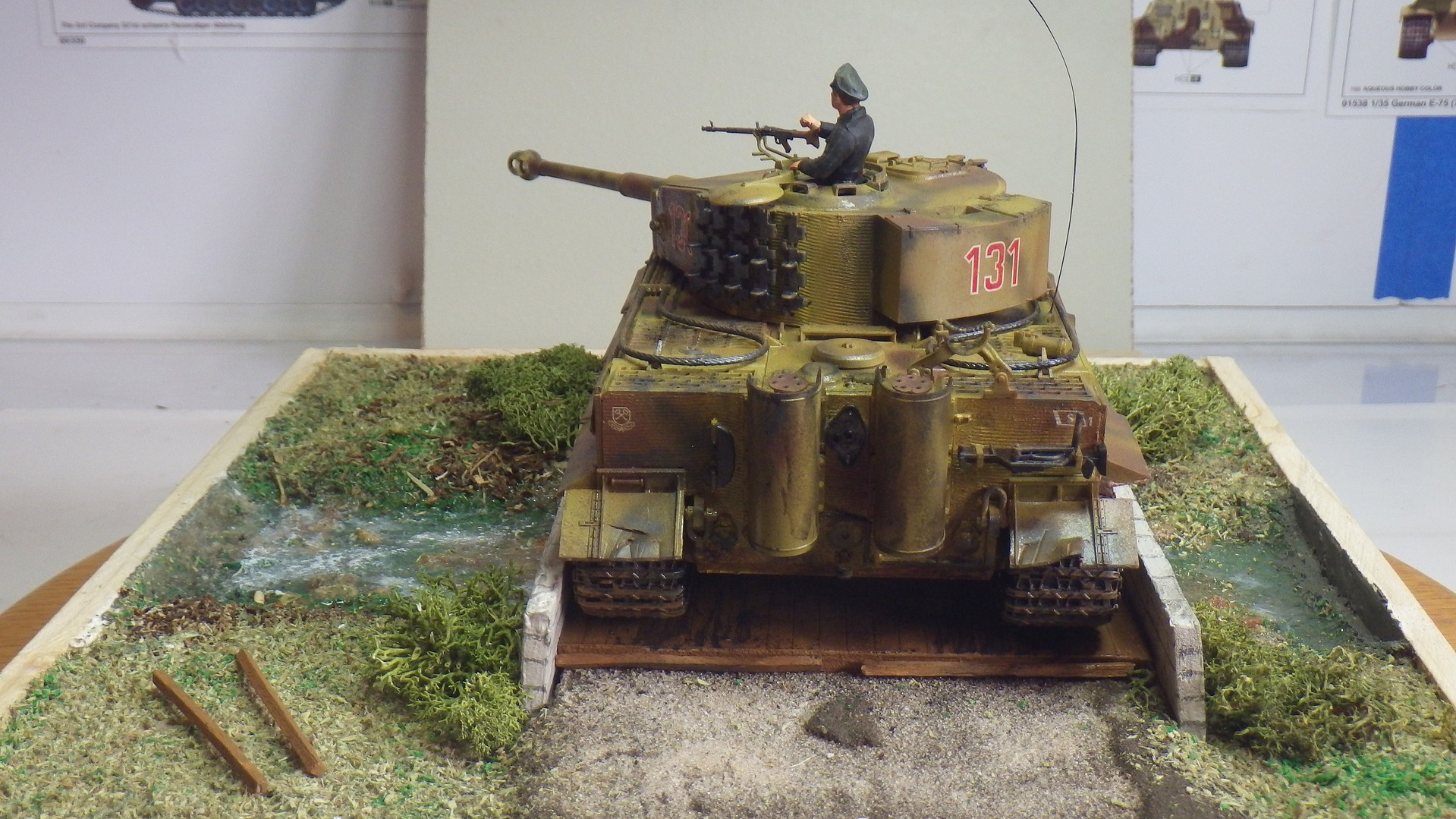 German Tiger I Mid Production Tank -- Plastic Model Military Vehicle ...
