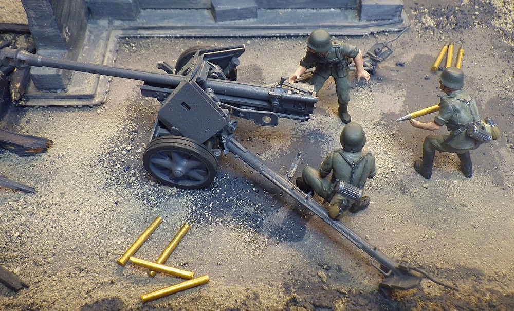 German 75mm Anti-Tank Gun -- Plastic Model Military Diorama Kit -- 1/35 ...