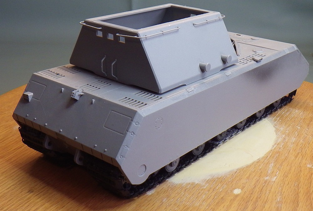 WWII German Super Heavy Maus V1 -- Plastic Model Military Tank Kit -- 1 ...