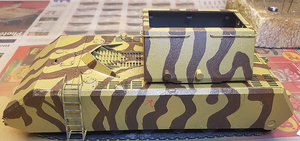 WWII German Super Heavy Maus V1 -- Plastic Model Military Tank Kit -- 1 ...