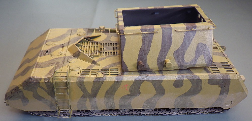 WWII German Super Heavy Maus V1 -- Plastic Model Military Tank Kit -- 1 ...