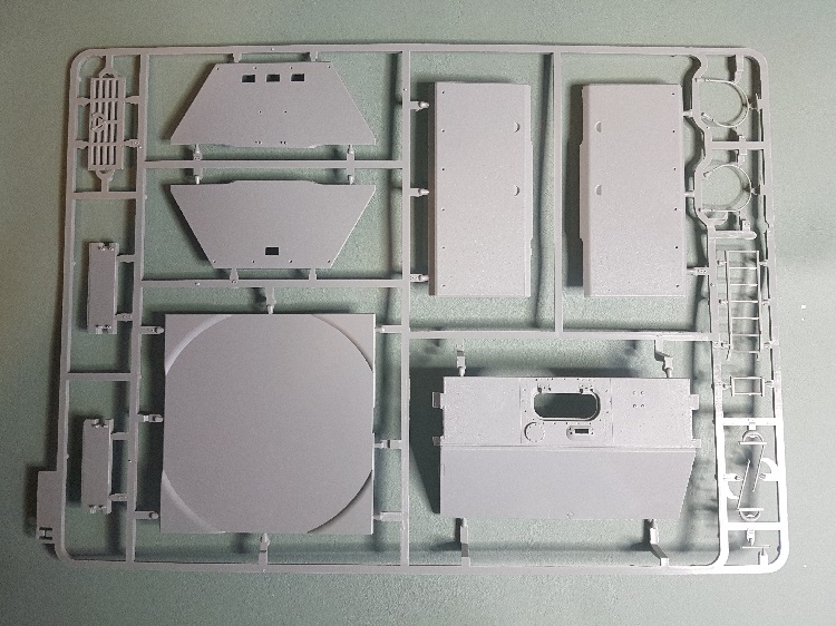 WWII German Super Heavy Maus V1 -- Plastic Model Military Tank Kit -- 1 ...