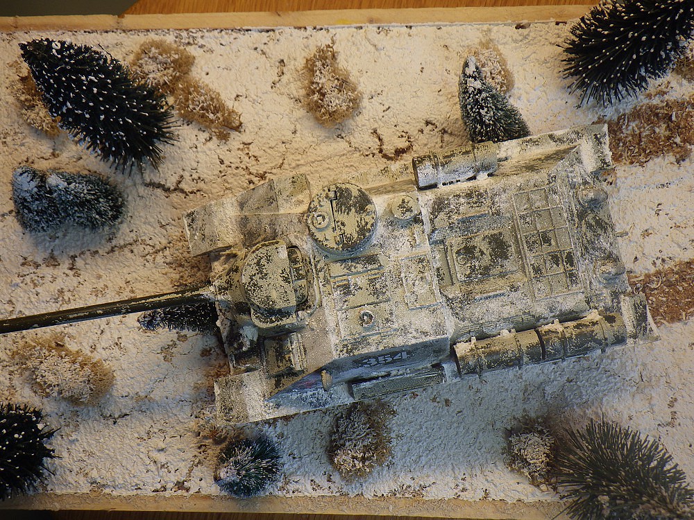 Russian Su100 Tank Destroyer w/Weathering Set -- Plastic Model Military ...