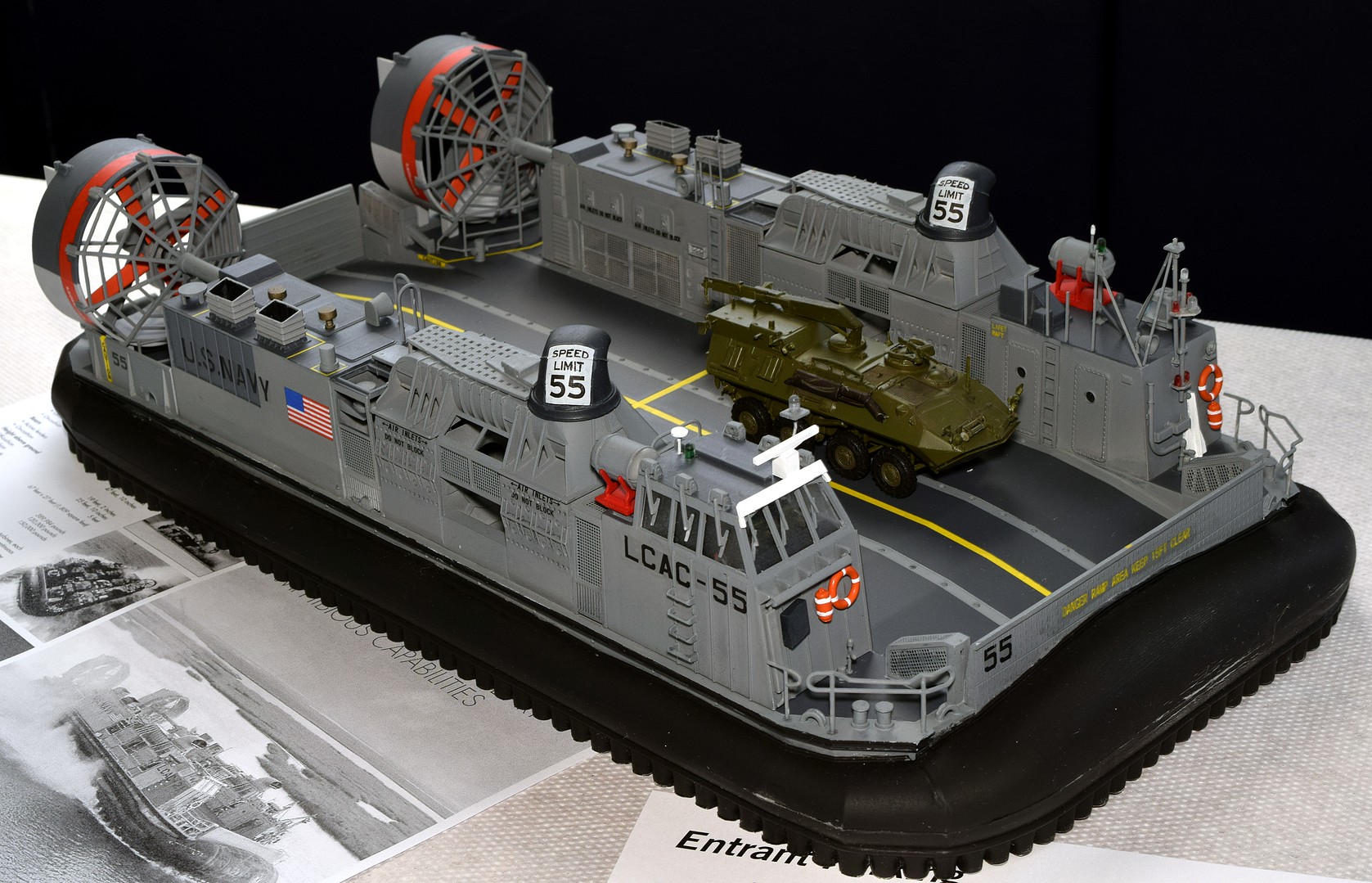 Gallery Pictures Trumpeter USMC Landing Craft/Air Cushion (LCAC) Plastic Model Military Ship 1/ ...