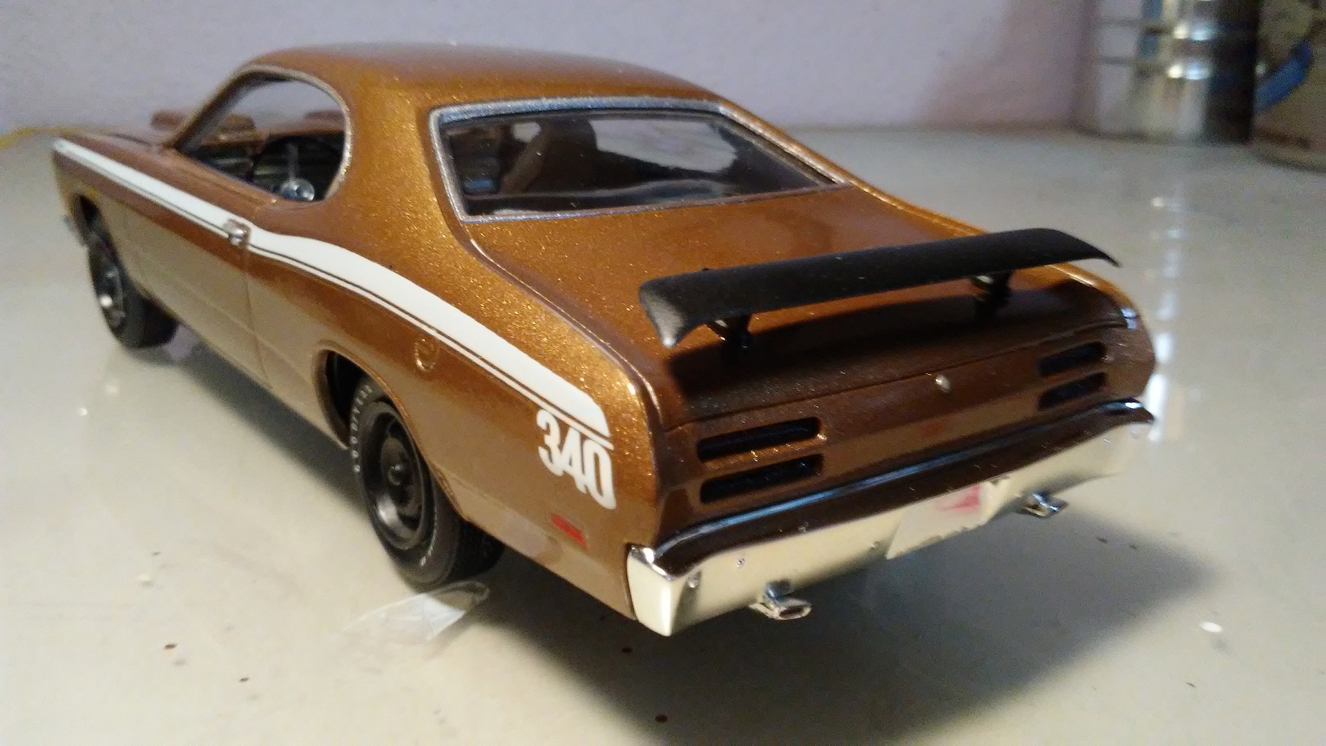 1971 Plymouth Duster 340 -- Plastic Model Car Kit -- 1/25 Scale ...