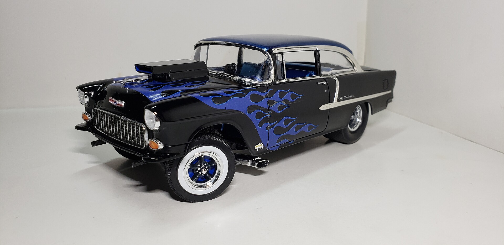 1955 Chevy Bel Air Sedan -- Plastic Model Car Kit -- 1/25 Scale ...