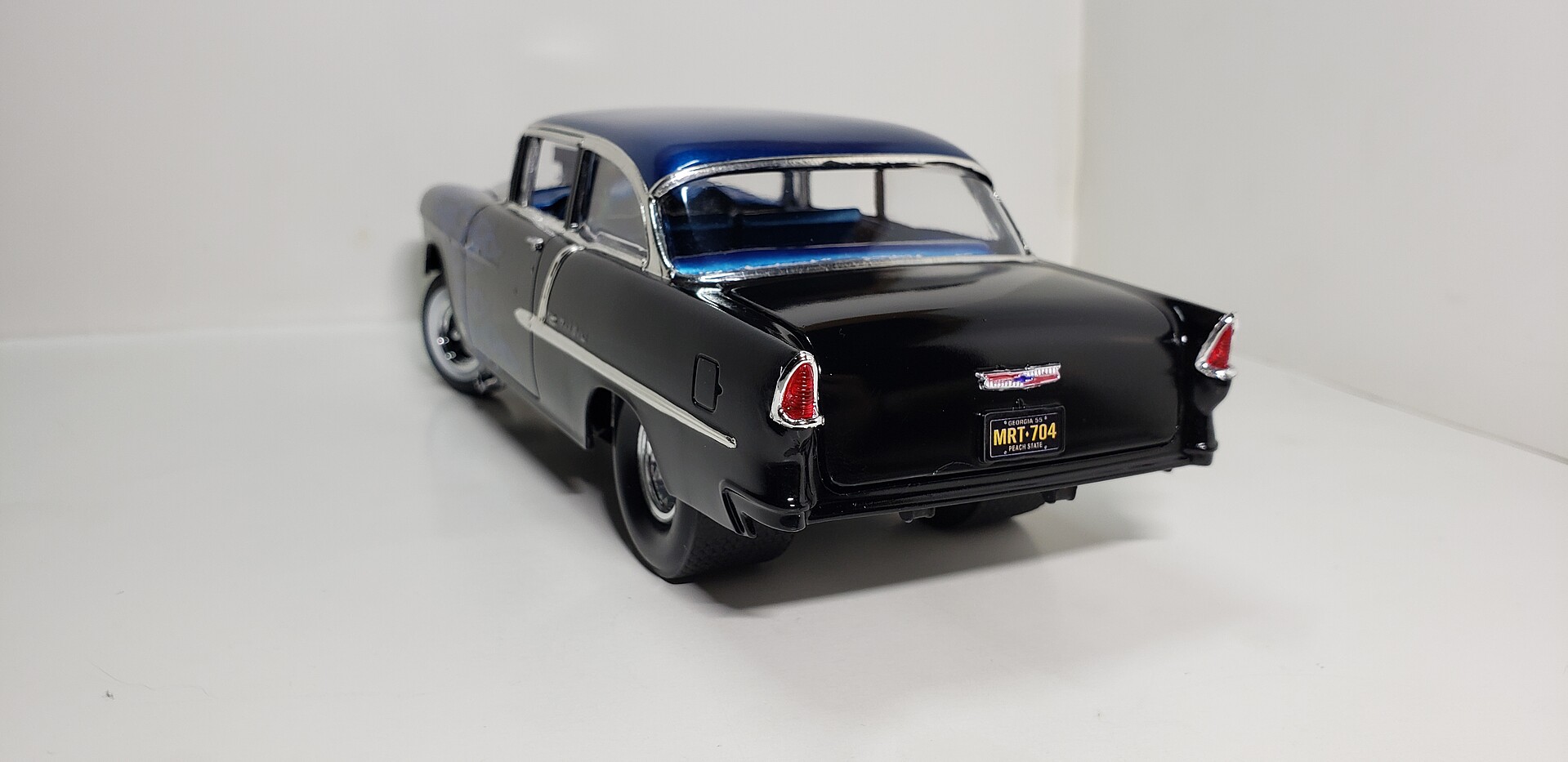 1955 Chevy Bel Air Sedan -- Plastic Model Car Kit -- 1/25 Scale ...