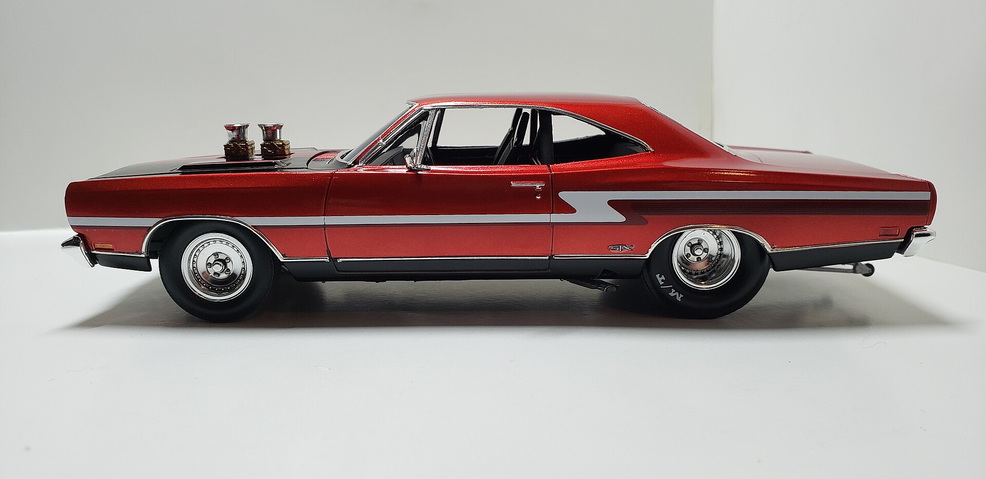 1969 Plymouth GTX Hadtop Pro Street 2T-25 -- Plastic Model Car Vehicle ...