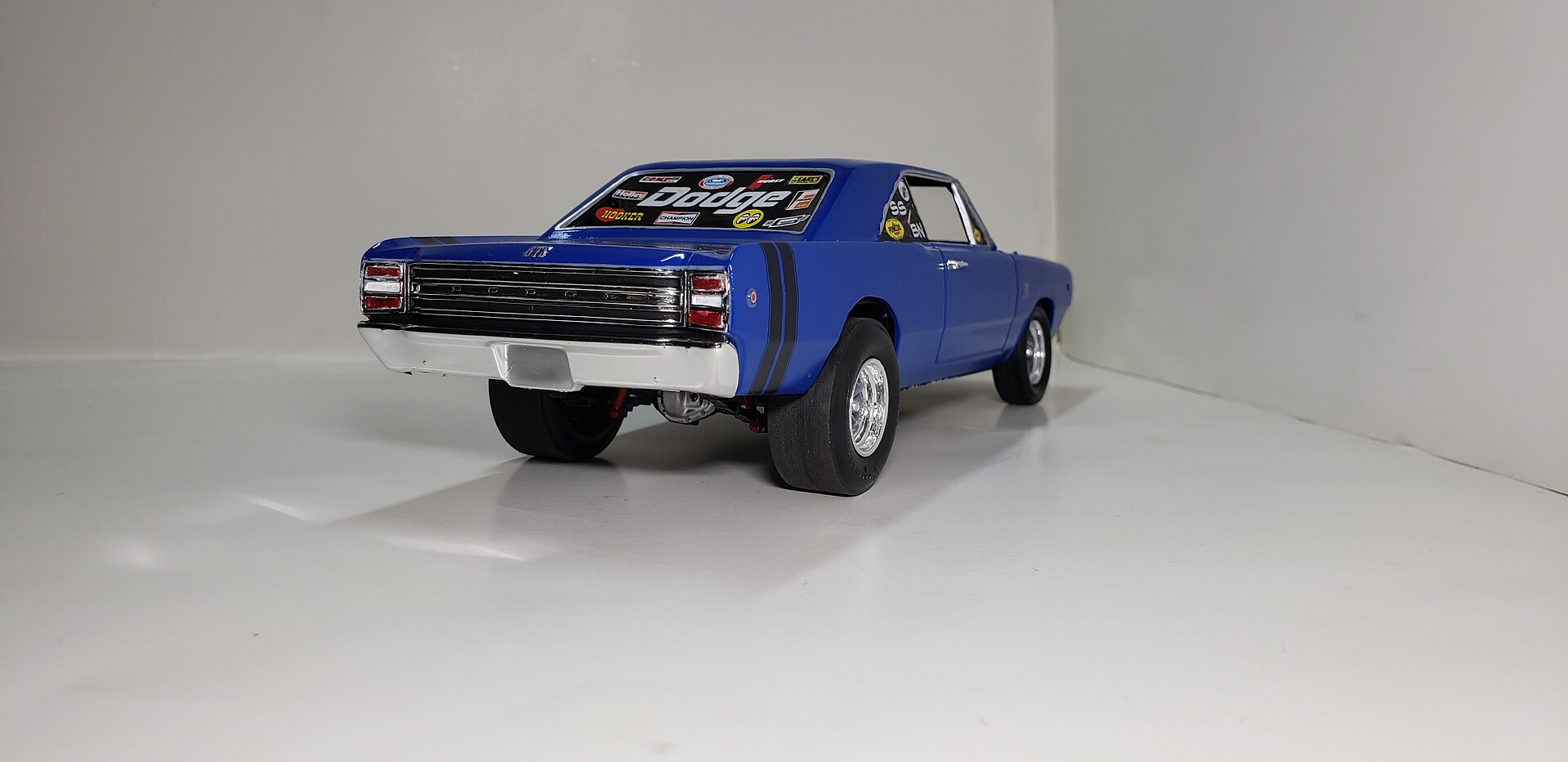 1968 Dodge Hemi Dart 2'n1 -- Plastic Model Car Kit -- 1/25 Scale ...