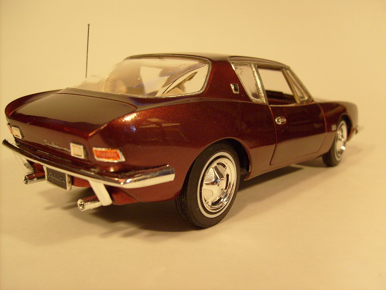 1963 Studebaker Avanti -- Plastic Model Car Kit -- 1/25 Scale -- #780 ...