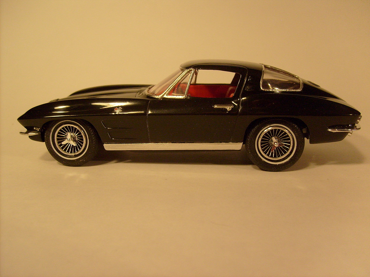 1963 CORVETTE -- Plastic Model Car Kit -- 1/25 Scale -- #861 pictures ...