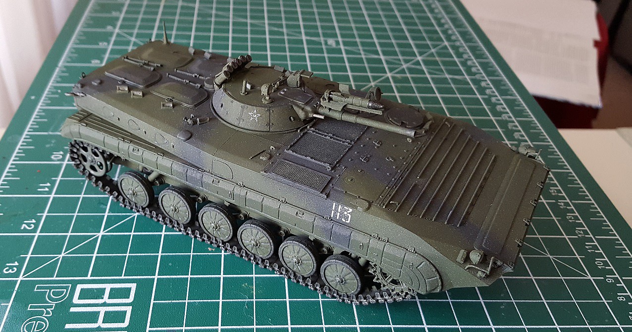 Soviet BMP-1P Infantry Fighting Vehicle -- Plastic Model Military Kit ...