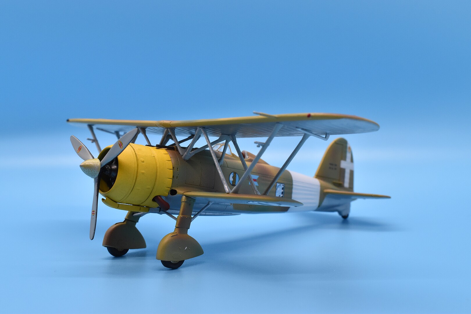 Fiat CR42 Falco BiPlane Fighter -- Plastic Model Airplane Kit -- 1/72 ...