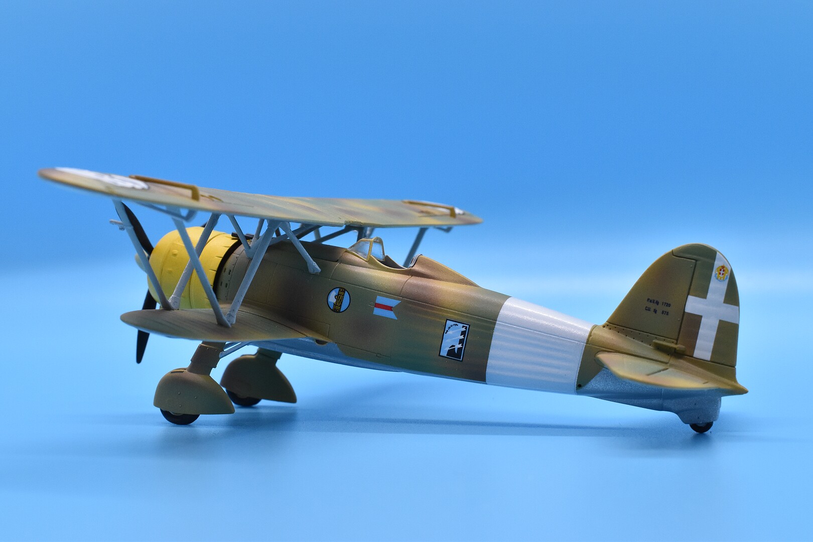 Fiat CR42 Falco BiPlane Fighter -- Plastic Model Airplane Kit -- 1/72 ...