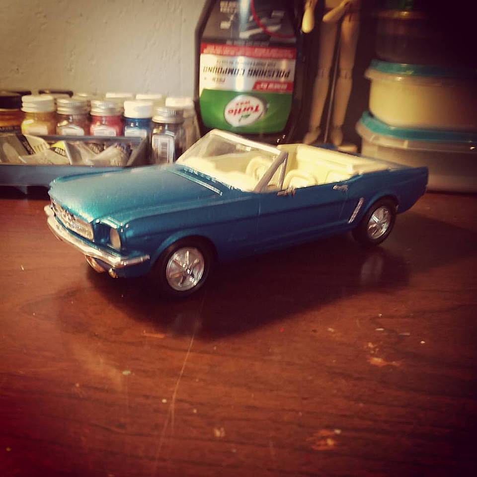 1964-1/2 Mustang Convertible -- Plastic Model Car Kit -- 1/24 Scale ...