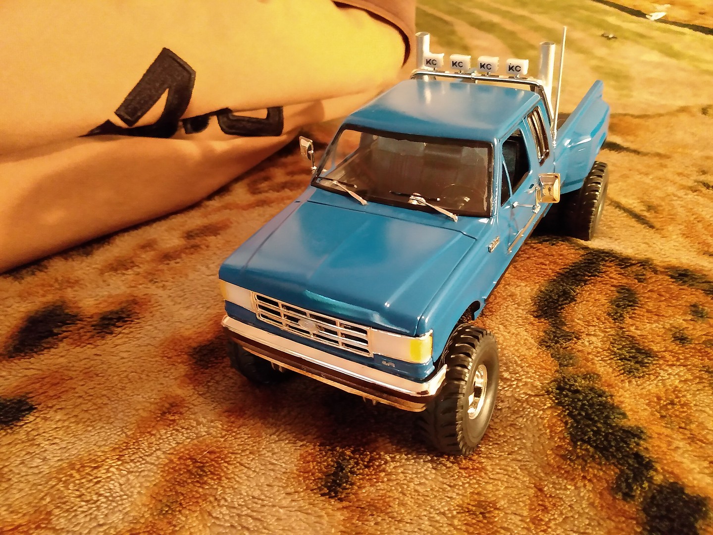 1991 Ford F-350 Dually -- Plastic Model Truck Kit -- 1/24 Scale ...