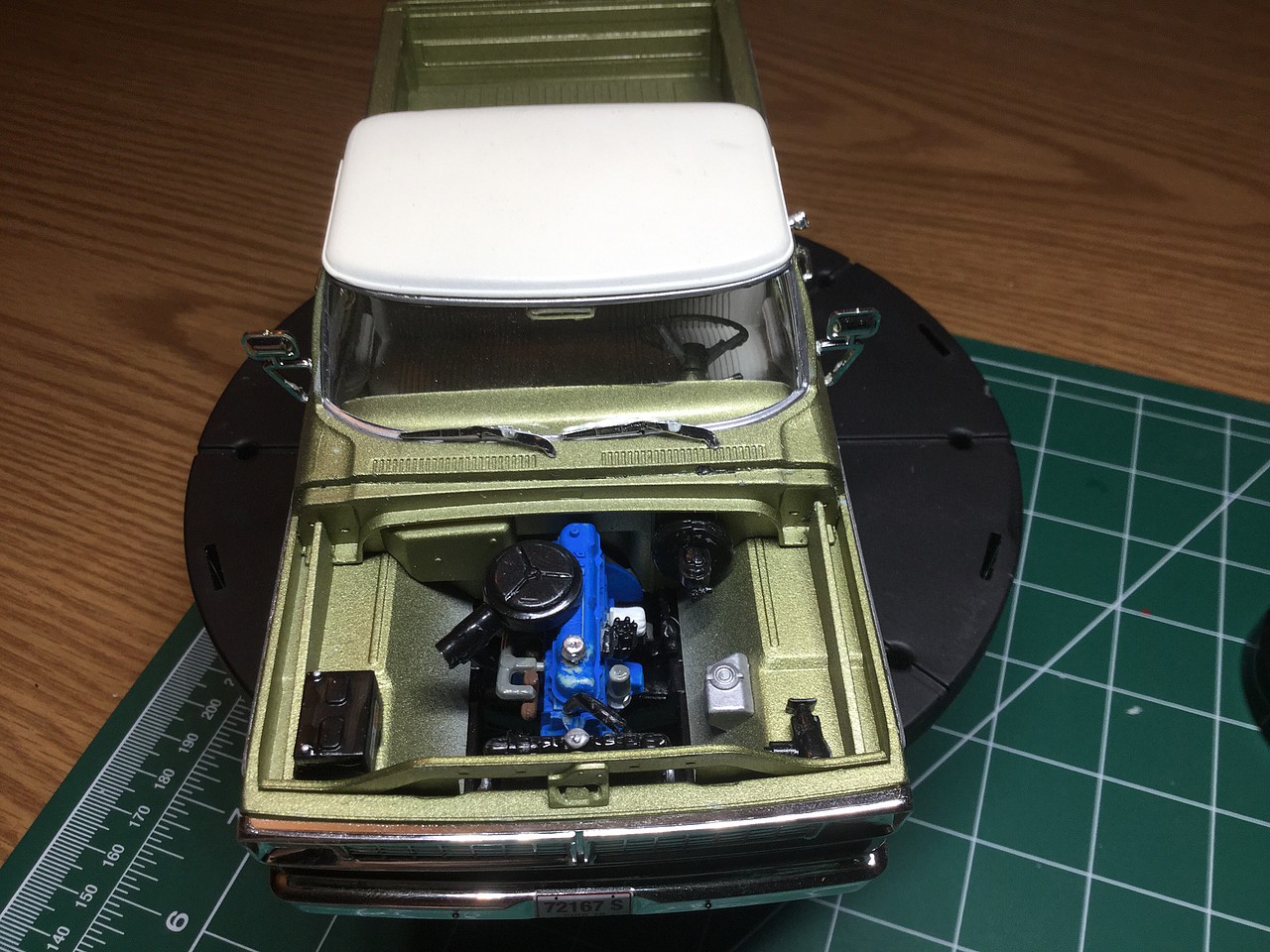 1970 Ford F-100 Custom Cab -- Plastic Model Truck Kit -- 1/25 Scale ...