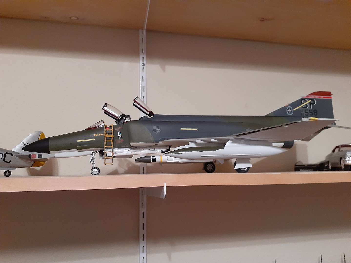 F-4G Phantom -- Plastic Model Airplane Kit -- 1/32 Scale -- #855994 ...