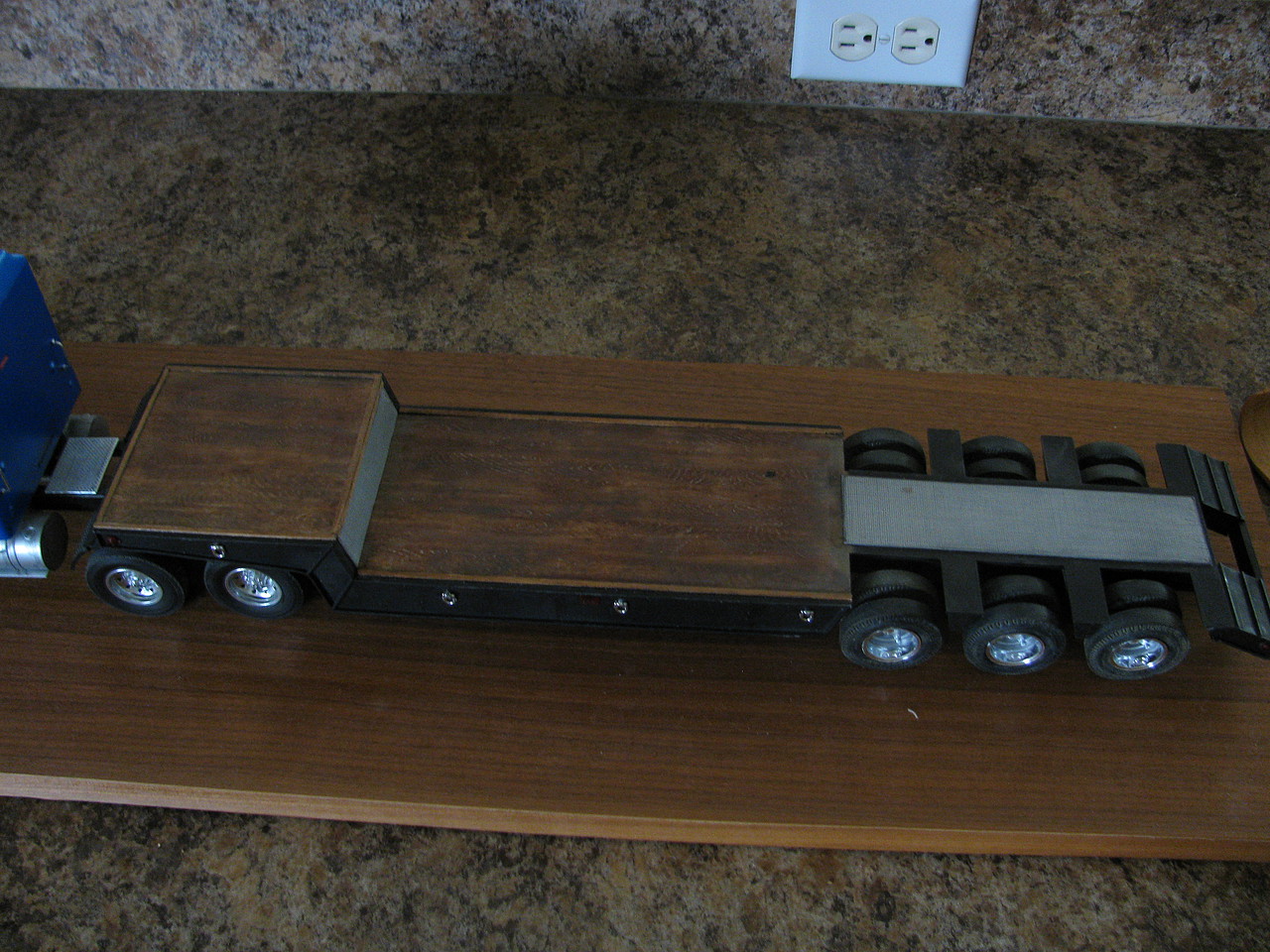 Lowboy Trailer -- 1/25 Scale -- Plastic Model Semi Truck Kit -- #880 ...