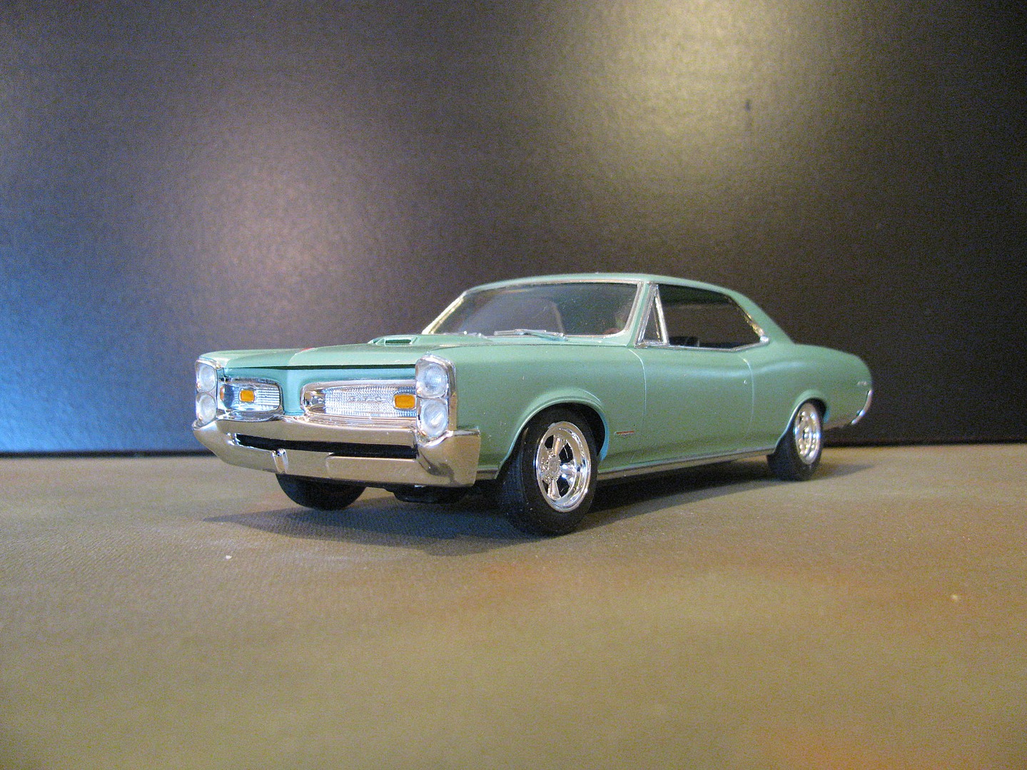 1966 Pontiac GTO -- Plastic Model Car Kit -- 1/25 Scale -- #854479 ...