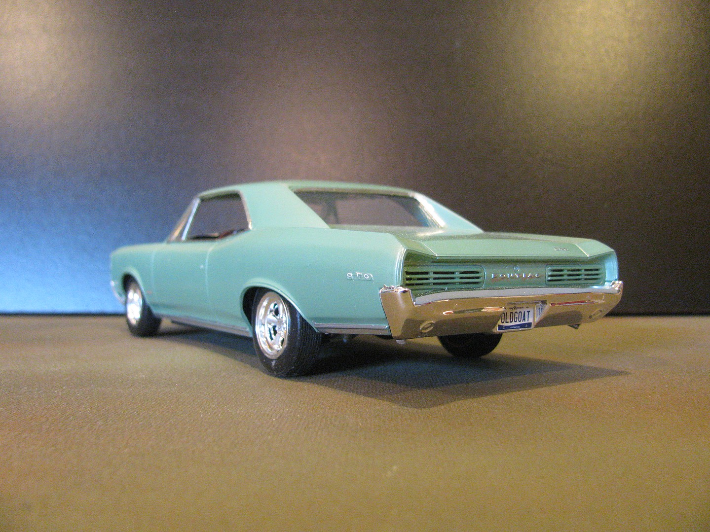 1966 Pontiac GTO -- Plastic Model Car Kit -- 1/25 Scale -- #854479 ...