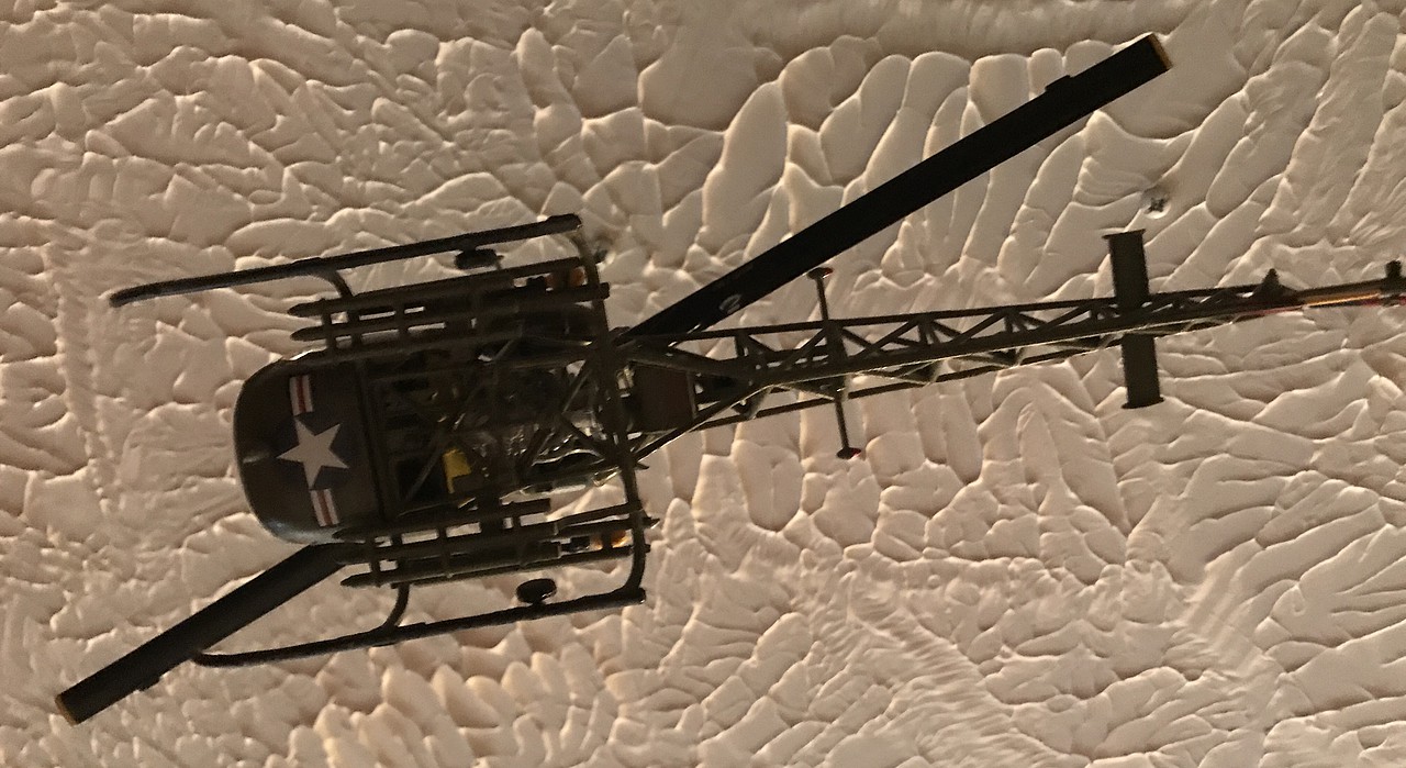 Bell H-13H 2'n1 -- Plastic Model Helicopter Kit -- 1/35 Scale ...