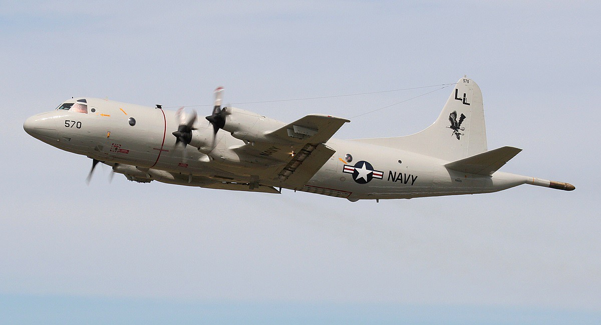 P-3C Update II/III Orion -- Plastic Model Airplane Kit -- 1/72 Scale ...