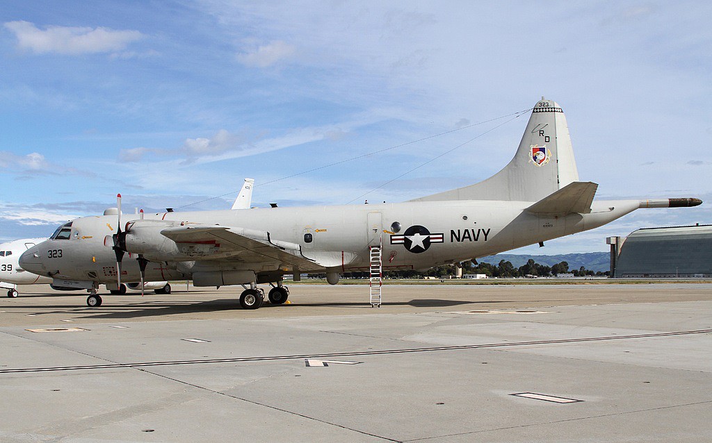 P-3C Update II/III Orion -- Plastic Model Airplane Kit -- 1/72 Scale ...