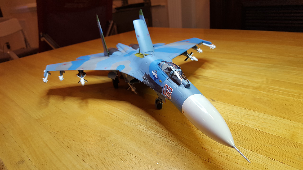 SU27 Flanker B USSR Fighter -- Plastic Model Airplane Kit -- 1/48 Scale ...