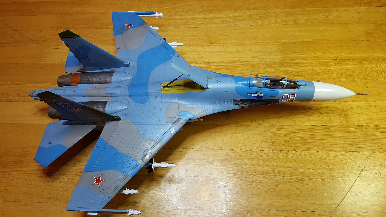SU27 Flanker B USSR Fighter -- Plastic Model Airplane Kit -- 1/48 Scale ...