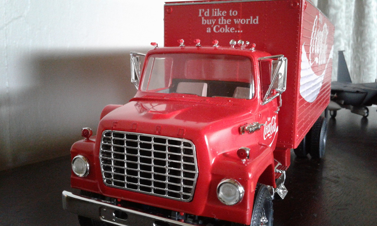 Ford LN 8000 Race Car Hauler -- Plastic Model Truck Kit -- 1/25 Scale ...