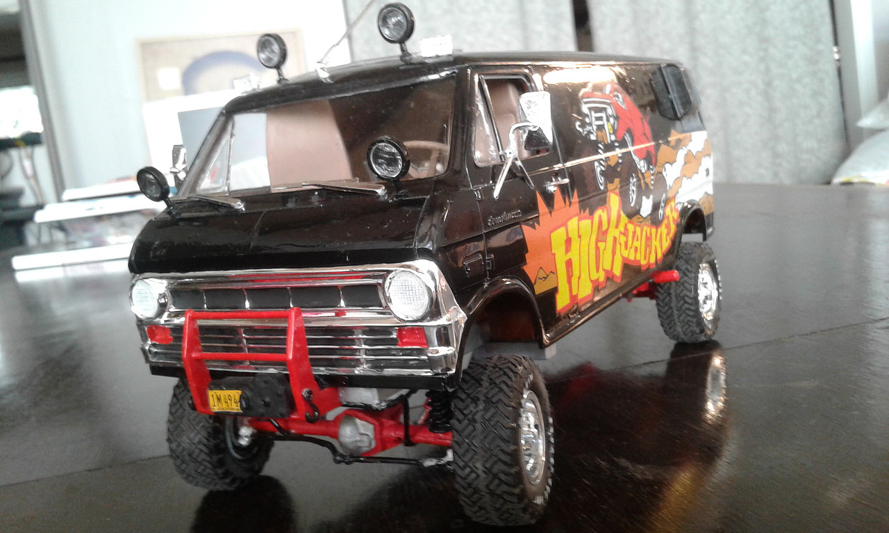 1974 Ford Van Highjacker Van -- 1/20 Scale Plastic Model SUV Kit -- # ...