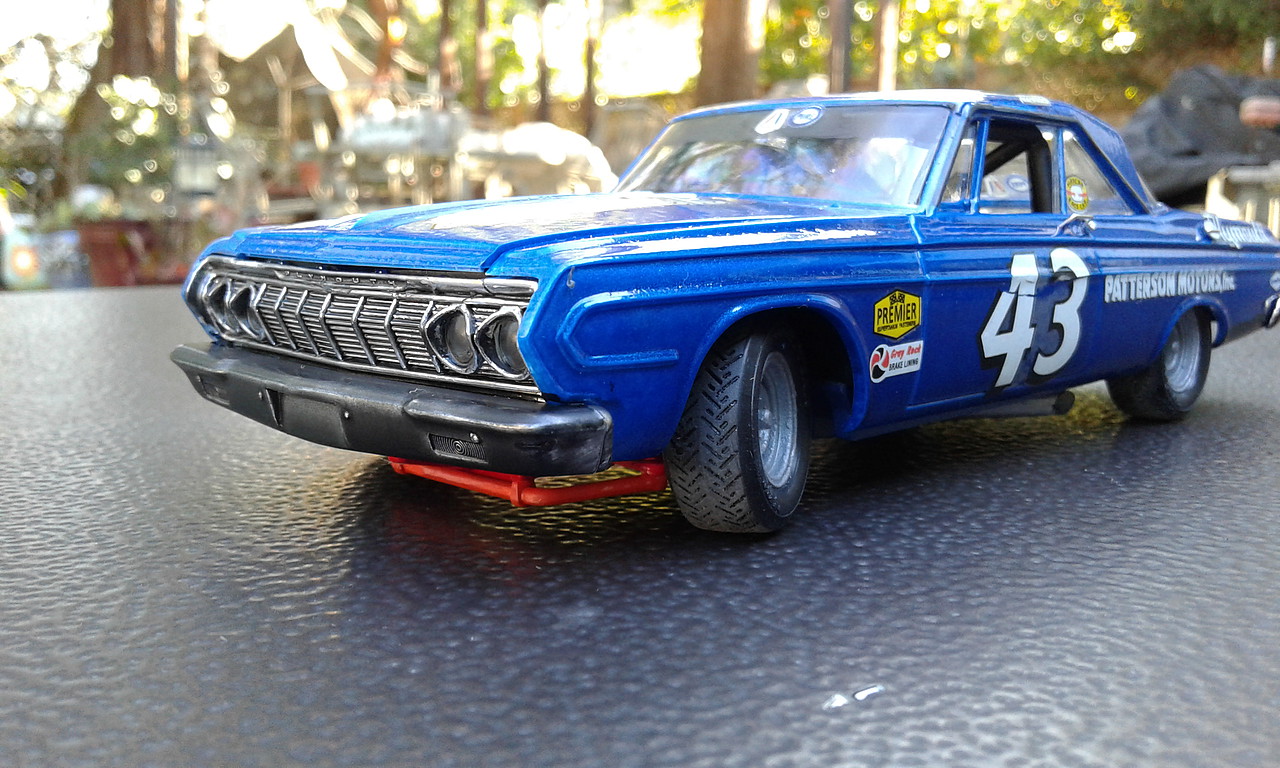 Richard Petty 1964 Plymouth Belvedere -- Plastic Model Car Kit -- 1/25 ...