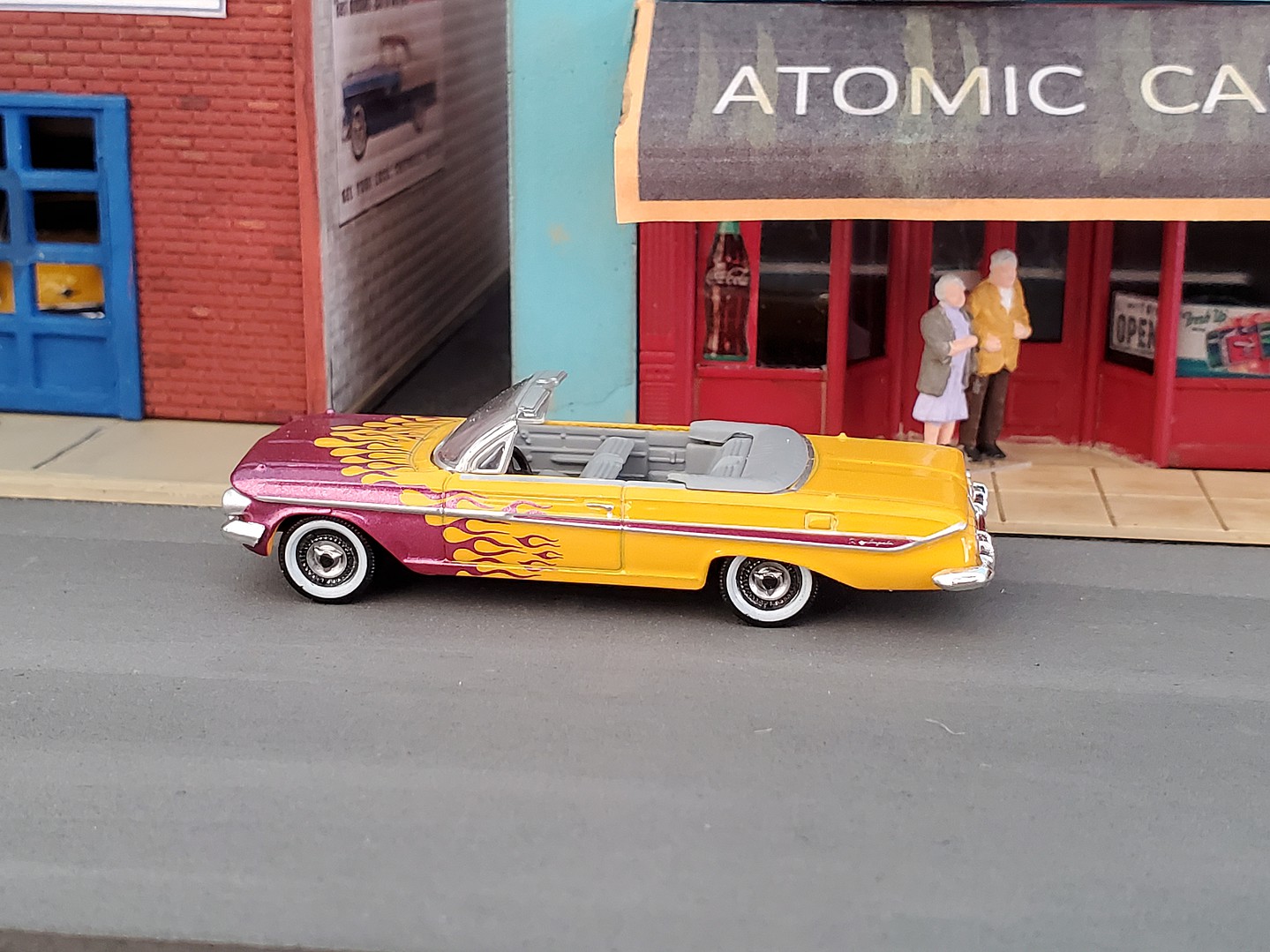 Gallery Pictures Oxford 1961 Chevy Impala Convertible - Assembled Top ...
