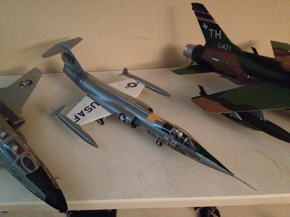 F-104G Starfighter RCAF -- Plastic Model Airplane Kit -- 1/48 Scale ...