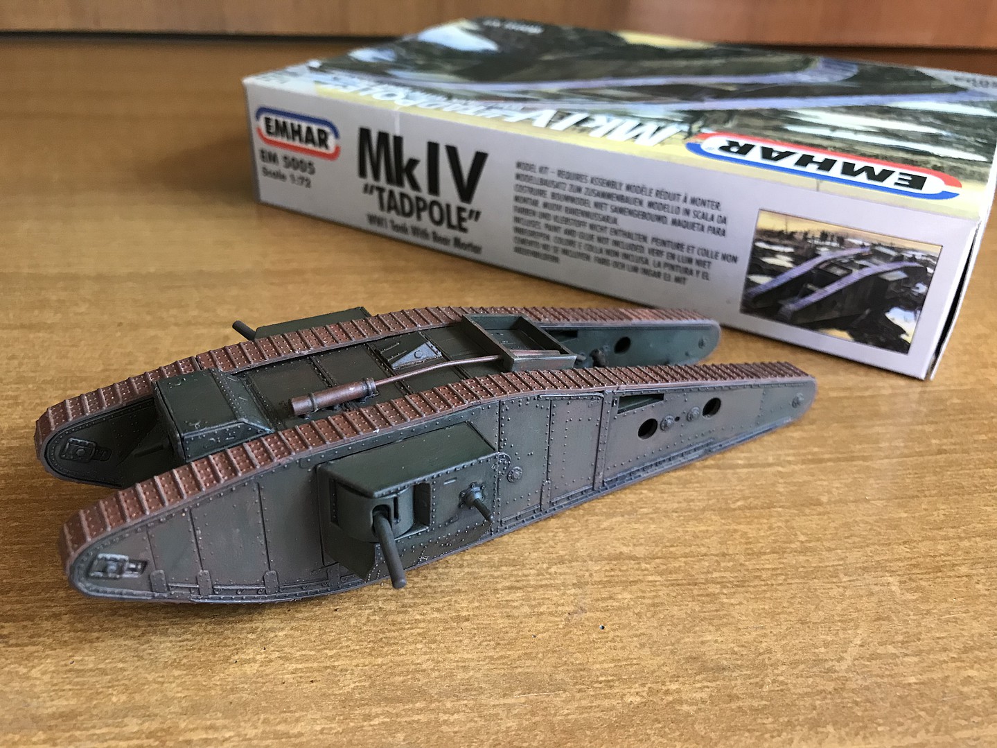 WWI British Tadpole Mk IV Tank -- Plastic Model Military Vehicle Kit ...