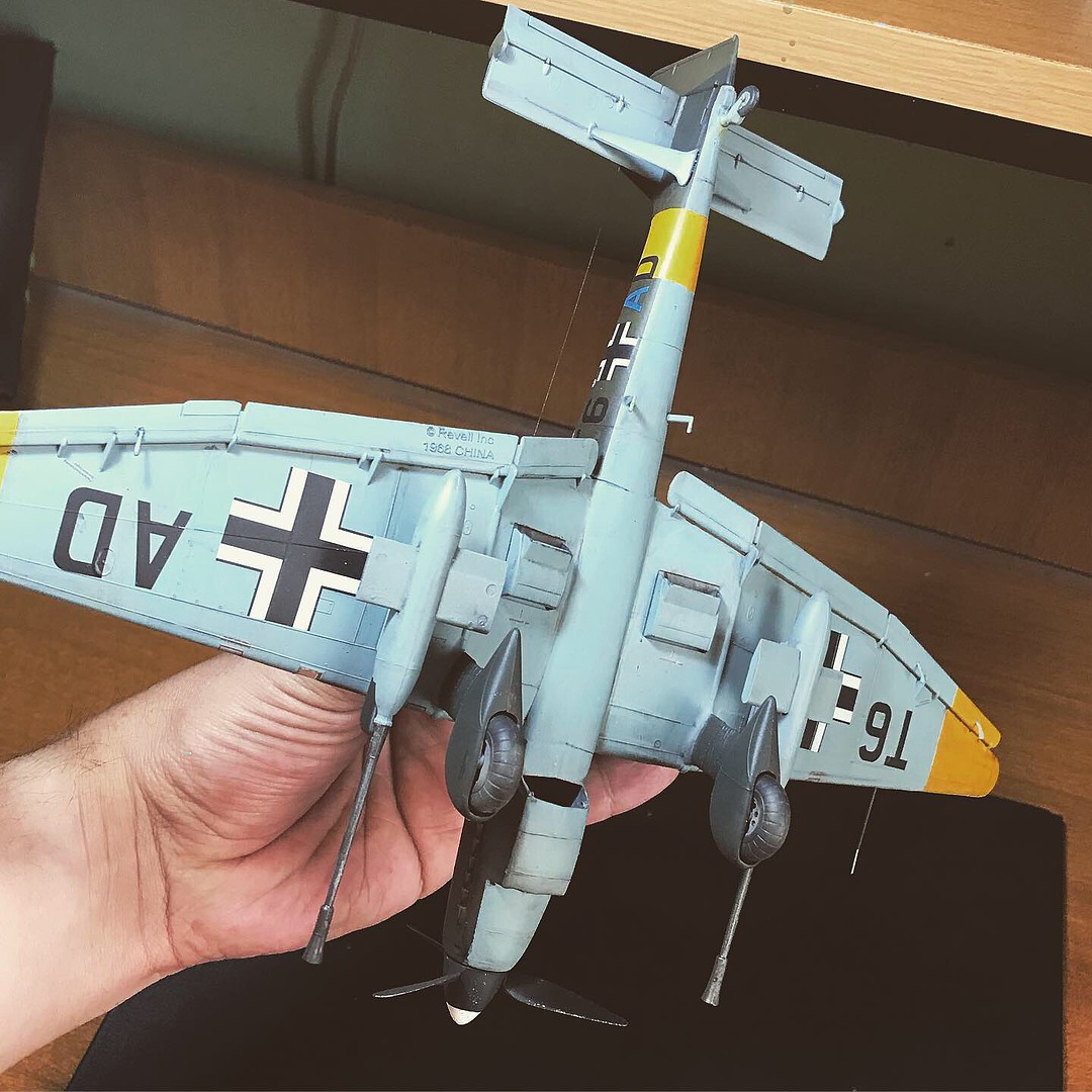 Stuka Dive Bomber Ju87G-1 -- Plastic Model Airplane Kit -- 1/48 Scale ...