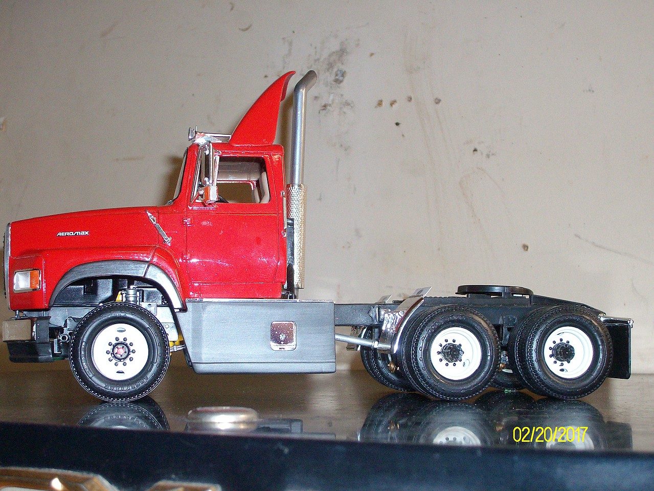 Ford Aeromax L9000 -- Plastic Model Truck Kit -- 1/24 Scale -- #553891 ...