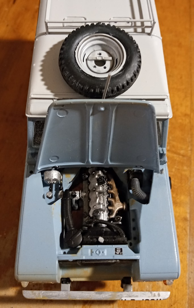 1/24 Land Rover Series III -- Plastic Model Truck Kit -- 1/24 Scale ...