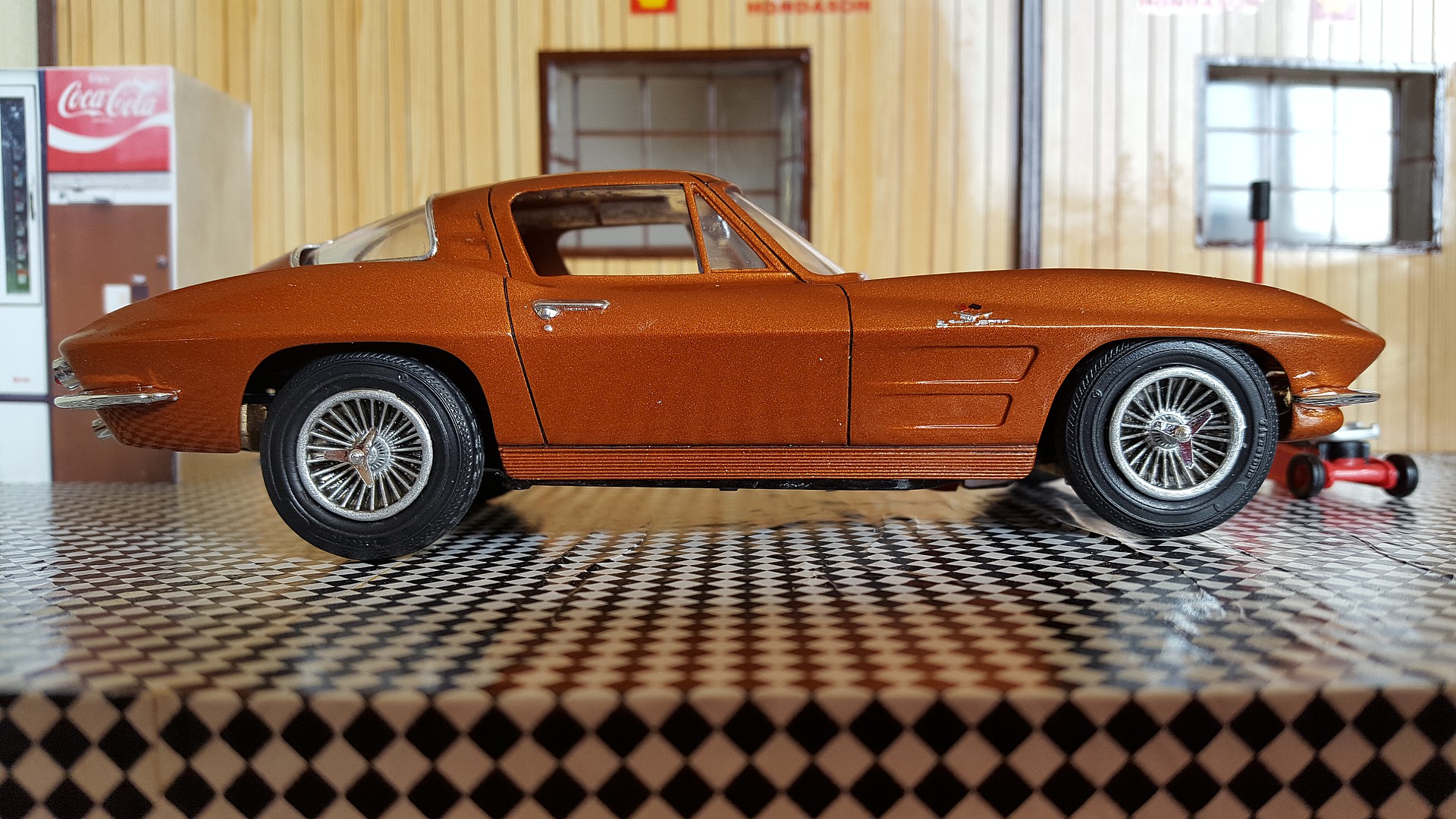 1963 CORVETTE -- Plastic Model Car Kit -- 1/25 Scale -- #861 pictures ...