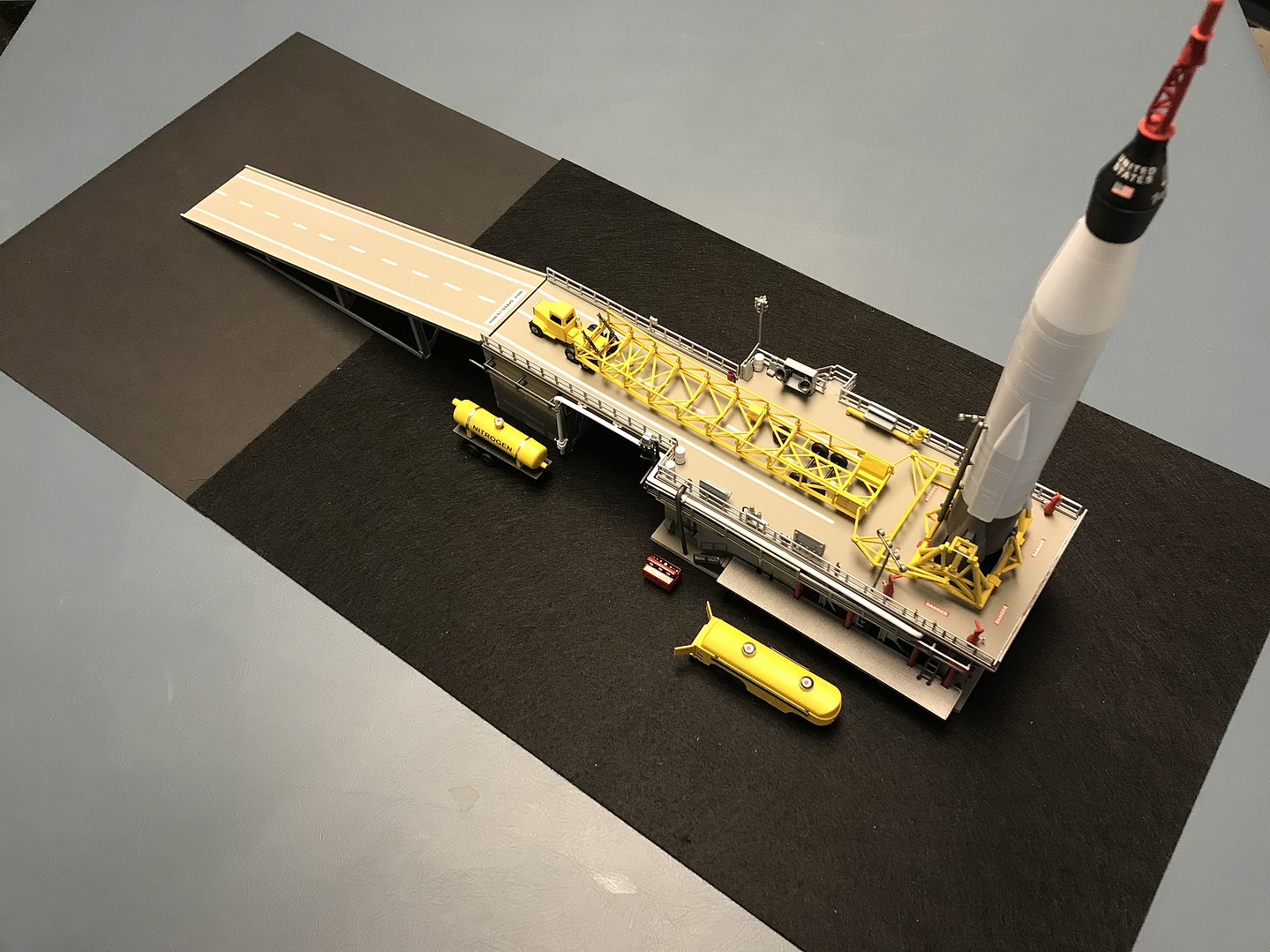 Atlas Rocket w/ Gantry & Mercury Capsule -- Science Fiction Plastic ...